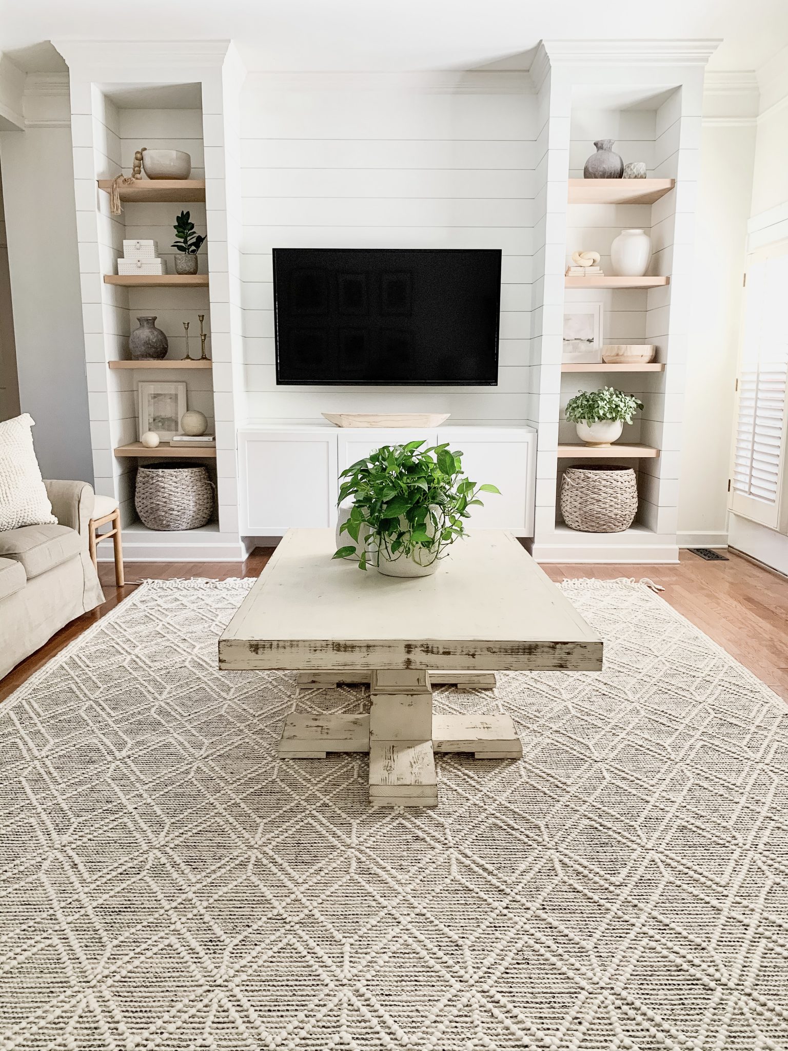 8 Neutral Rugs That Will Go With Any Decor | Bless This Nest
