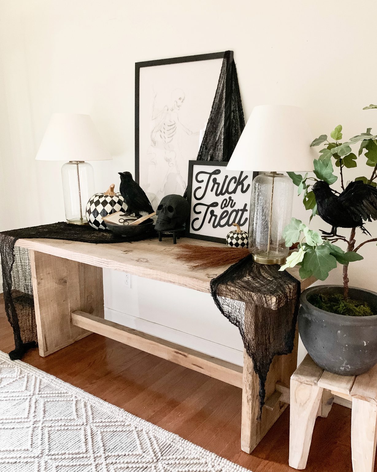 Spooky Halloween Entryway | Bless This Nest