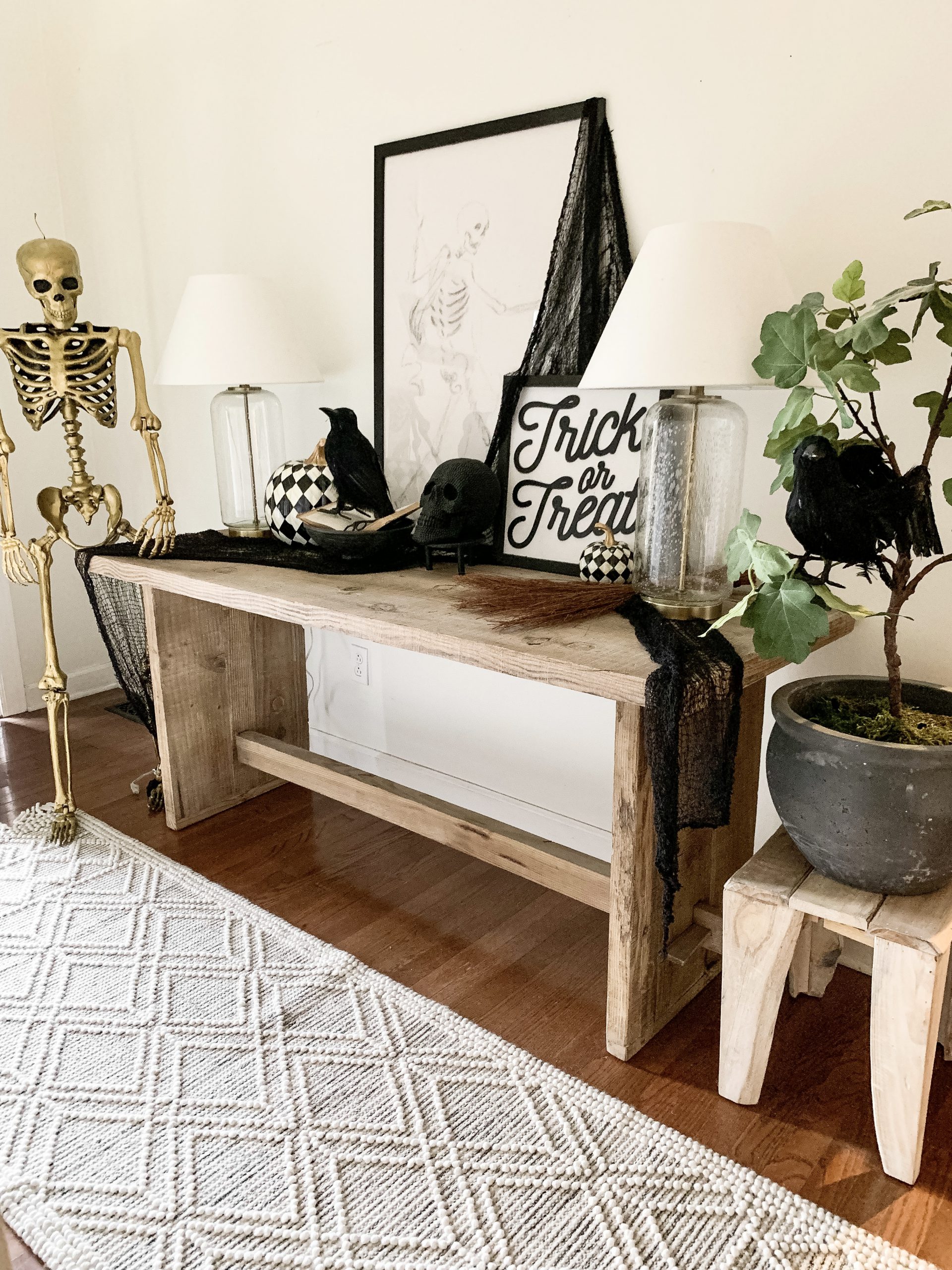 Spooky Halloween Entryway | Bless This Nest